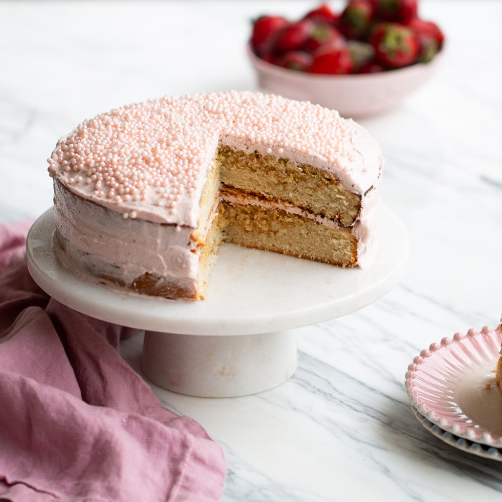 Winter Strawberry Cake | California Strawberries