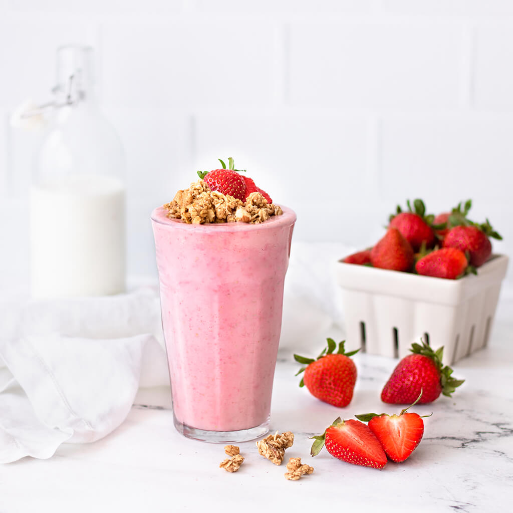Simple Strawberry Smoothie Recipe | California Strawberries