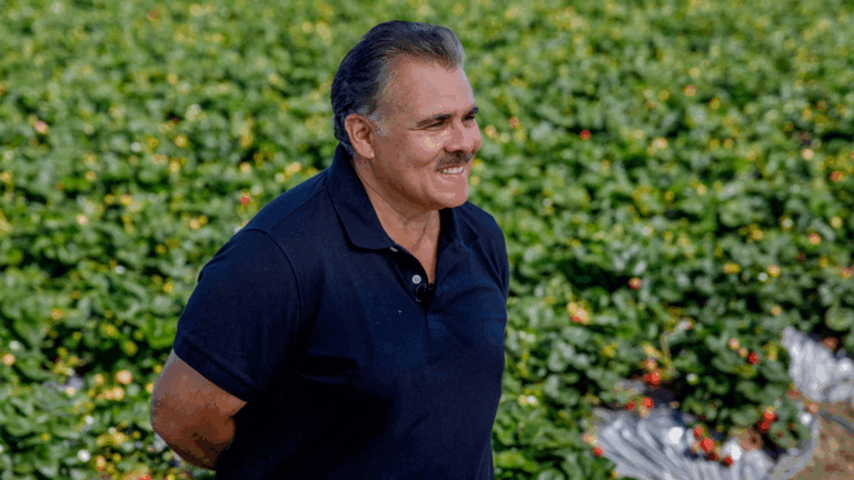 videos page photos (7) - California Strawberry Commission